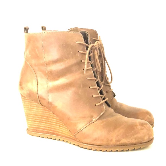 Kenneth Cole Reaction | Shoes | Kenneth Cole Reaction Wedge Booties ...